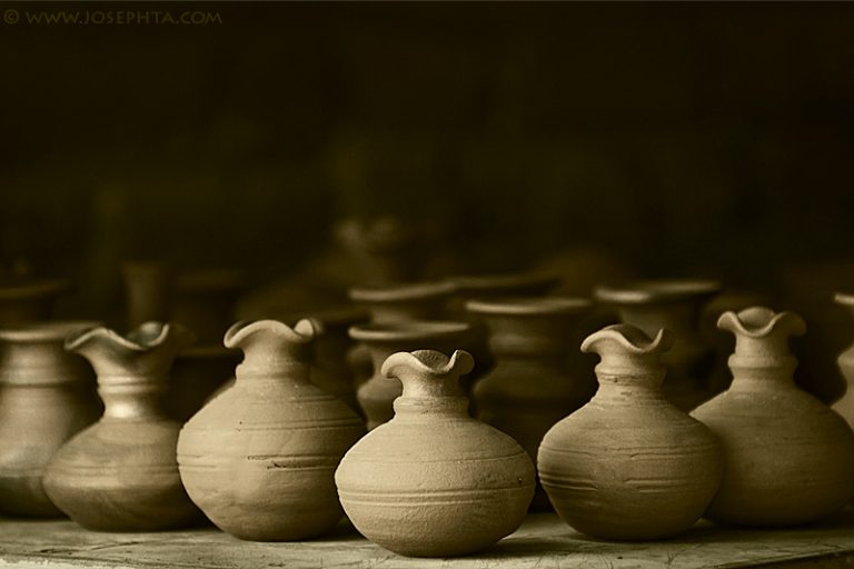 Indian Pottery - Spinning a Tale of Utility and Art