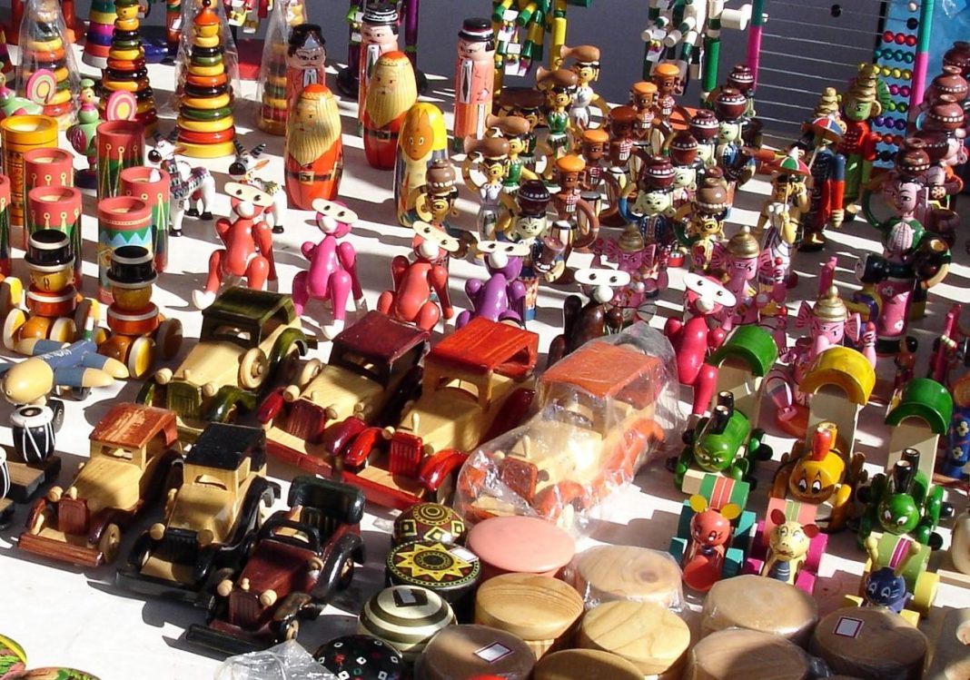 Traditional Toys of India: Practice of Culture and Profession