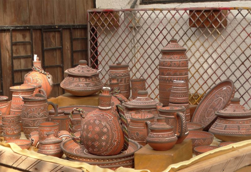 Handicrafts from Gujarat with Strong-rooted Traditional Essence