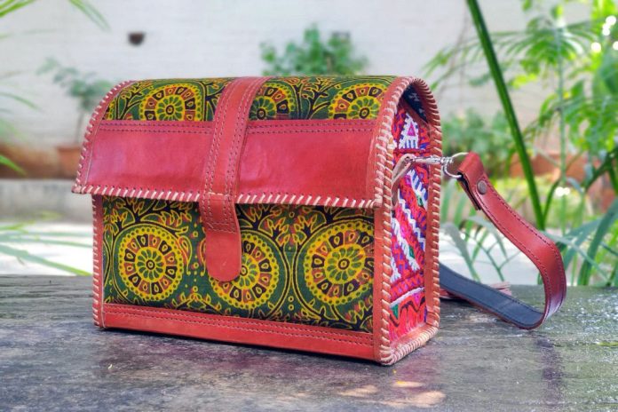 Handicrafts from Gujarat with Strong-rooted Traditional Essence
