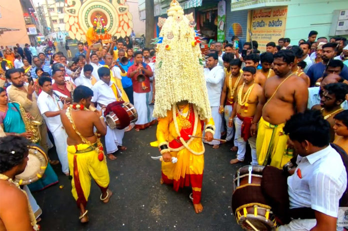 The Exuberant Art Forms of Karnataka That Will Leave You Enchanted