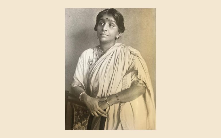 10 Great Indian Poets Who Still Warm Our Hearts With their Epic Poetry