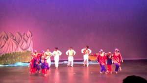 Splendid Folk Dances of Jammu and Kashmir You Must Experience in The Valley