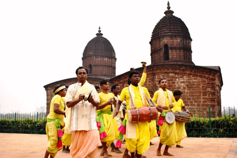 Folk Dances of West Bengal - Immaculate Expressions of Bengali Culture
