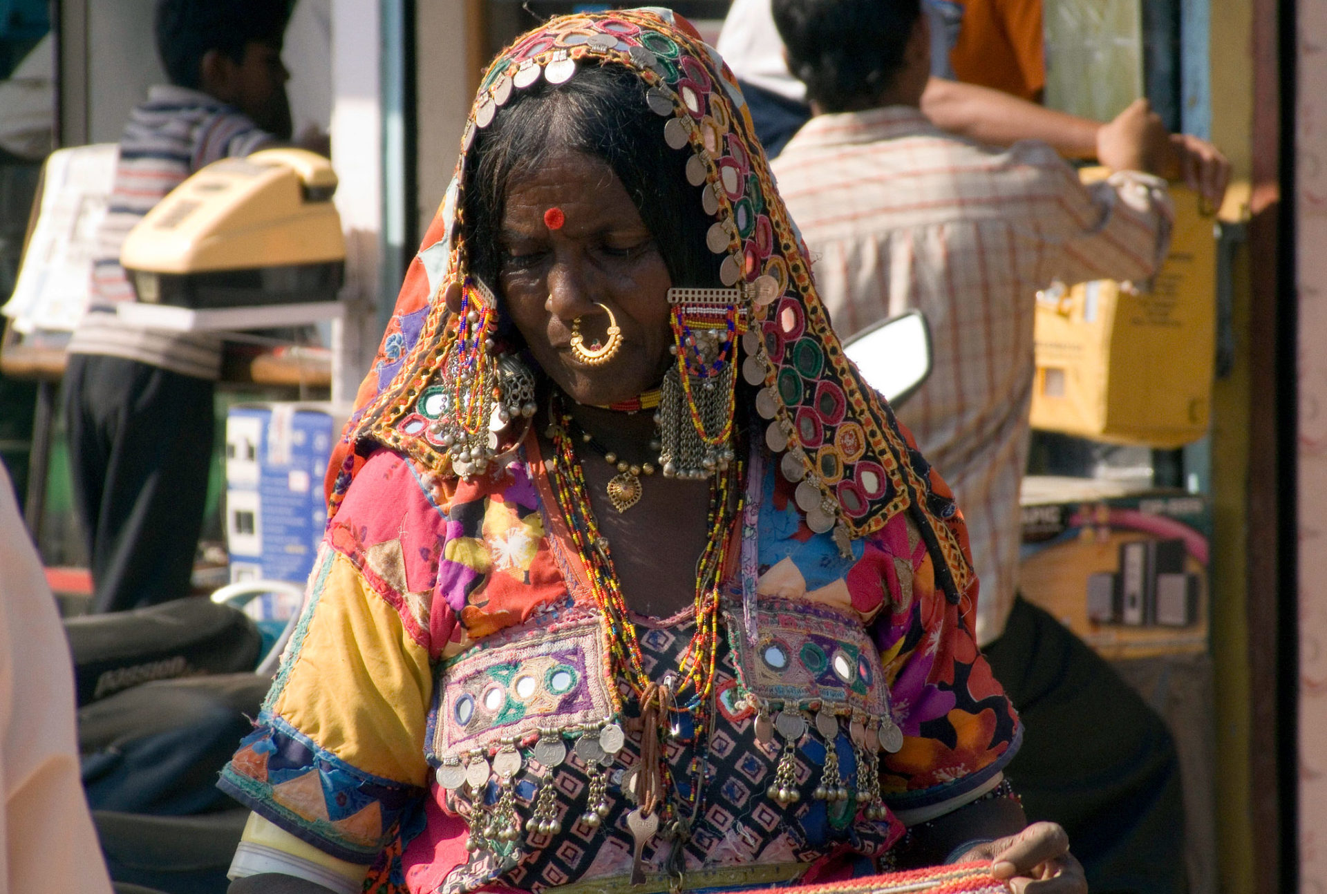 Indian Beads – Tiny, Vibrant, and Holistically Artistic Art & Culture