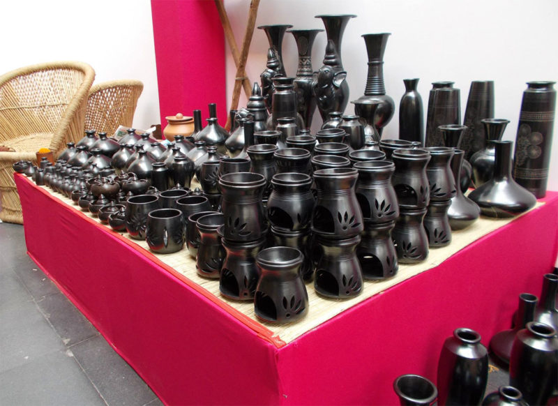 Black Pottery of Nizamabad - The Magical Poetry in Clay!