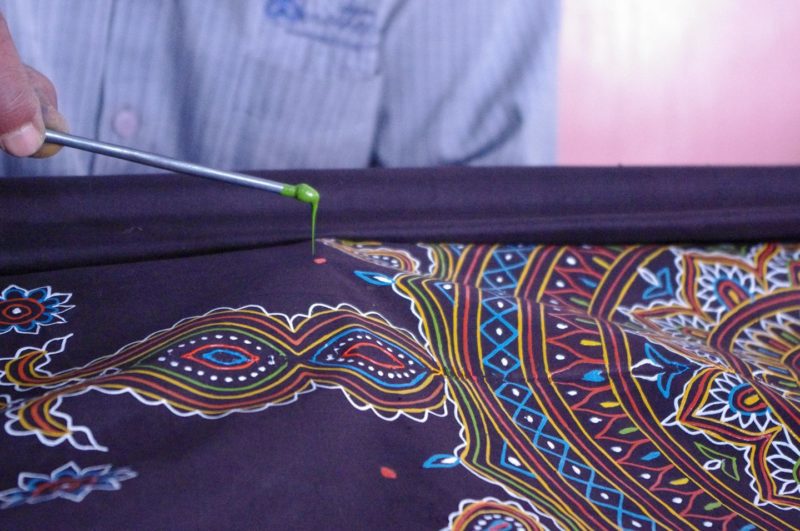 Rogan Art : The Exquisite Art of Cloth Printing Caleidoscope | Indian ...