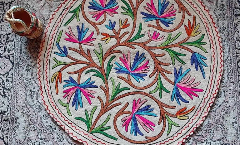 Kashmiri Handicrafts - Finest Crafts from the People of Paradise on Earth