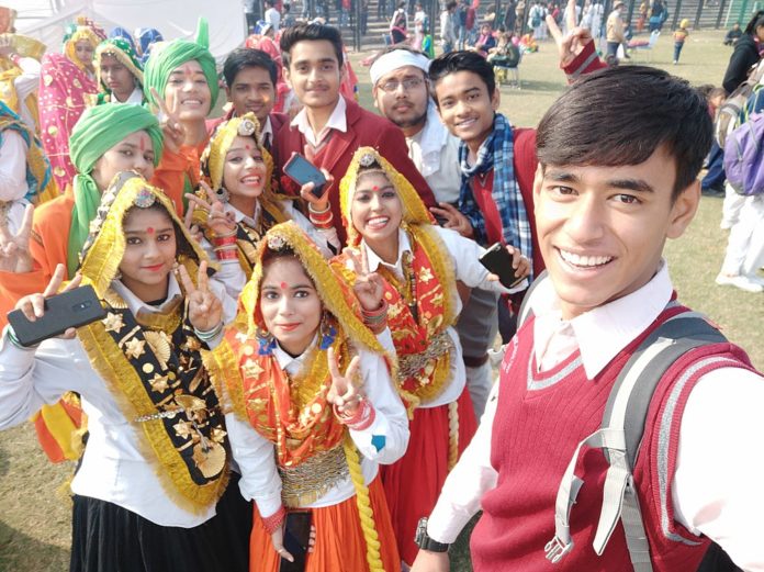 Traditional Dresses of Indian States: The Diversity in Indian Attire