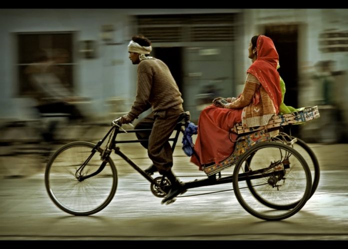 Public Transport in India - A Unique Platform of Culture and Color