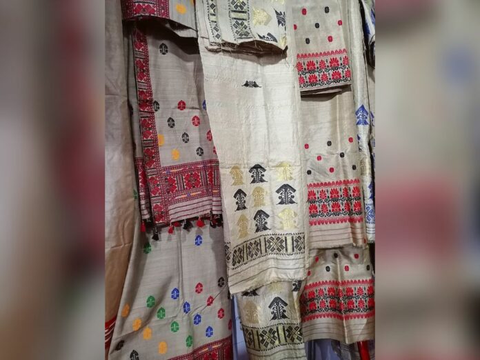 Traditional Dresses of Meghalaya, Tribal Attire at its Best