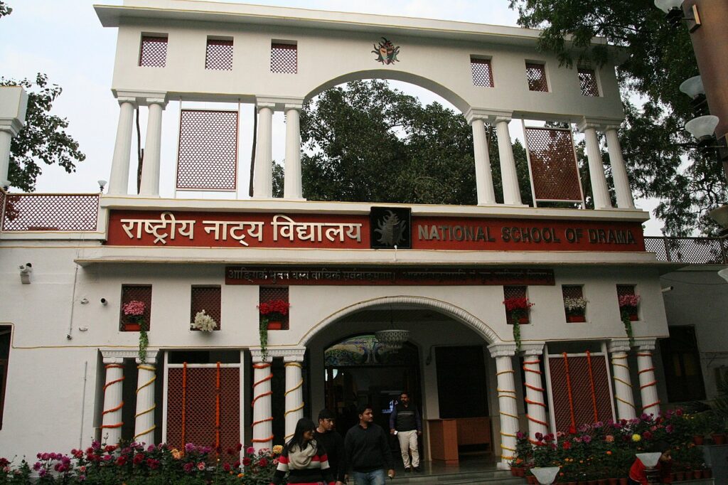 Best Drama Schools in India to Build a Career in Entertainment