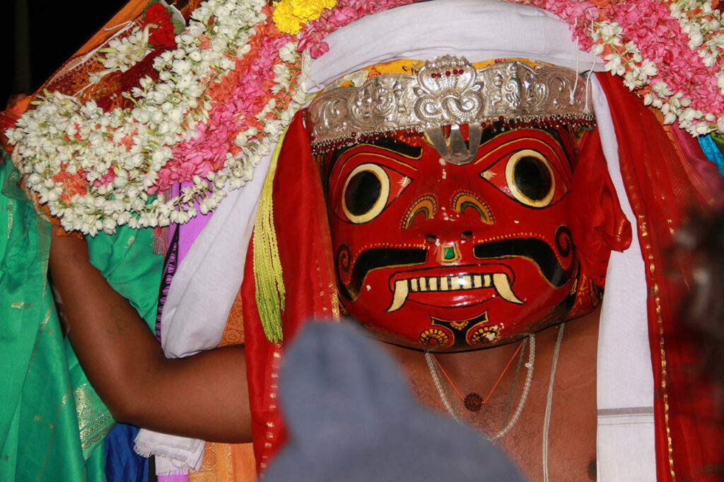 Somana Kunita: Karnataka's Ancient Masked Ritual
