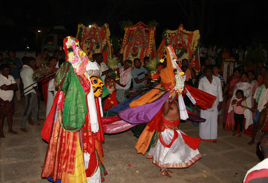 Somana Kunita: Karnataka's Ancient Masked Ritual