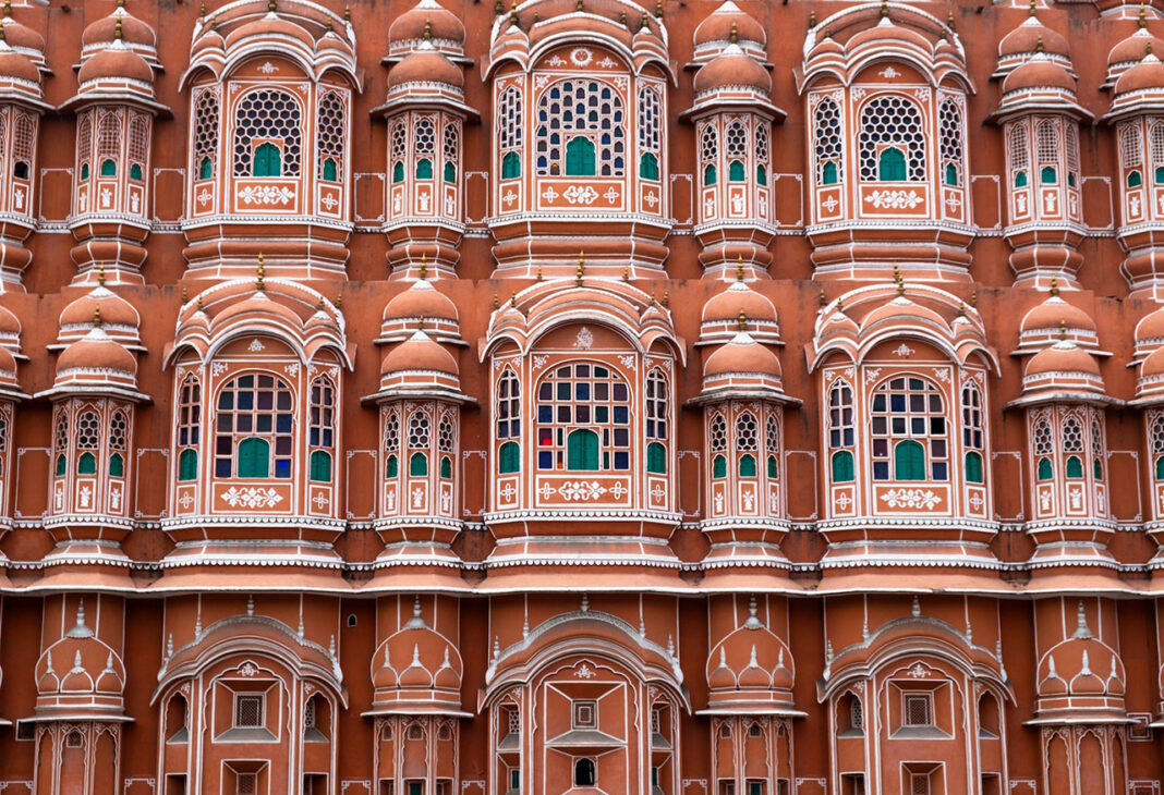 Best Places to Visit for Architecture Students in India