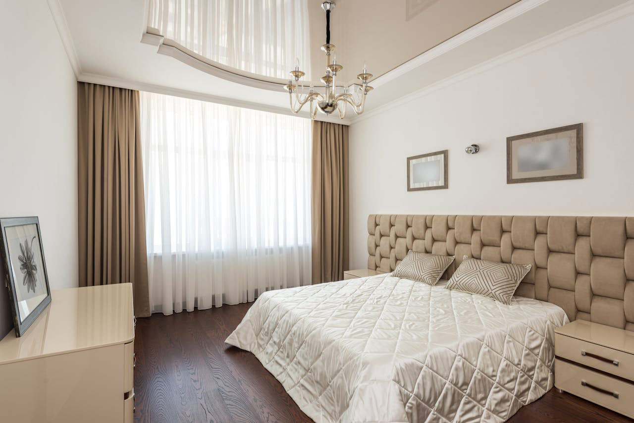 Stylish Bed Covers to Transform Your Bedroom: Trends and Tips