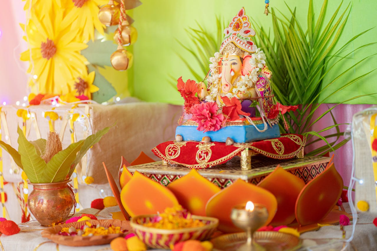 A Beginners’ Guide to DIY Ganesh Chaturthi Decoration at Home