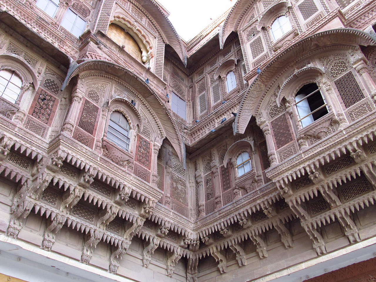 Significance of Jharokhas in Rajasthan Architecture